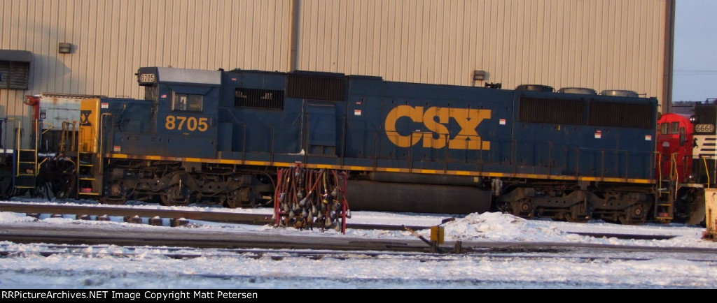 CSX 8705